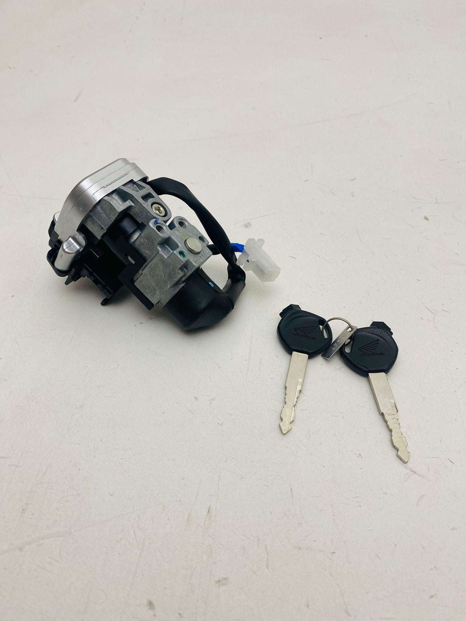 Acquista Online Kit chiave accensione switch assy combination and lock ...